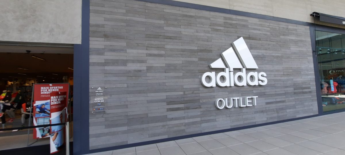 Adidas Outlet Premium - Concreto Abstrato